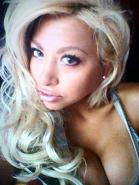 Kiley Fox Wants You To Look at Her Twitter – HustleBootyTempTats